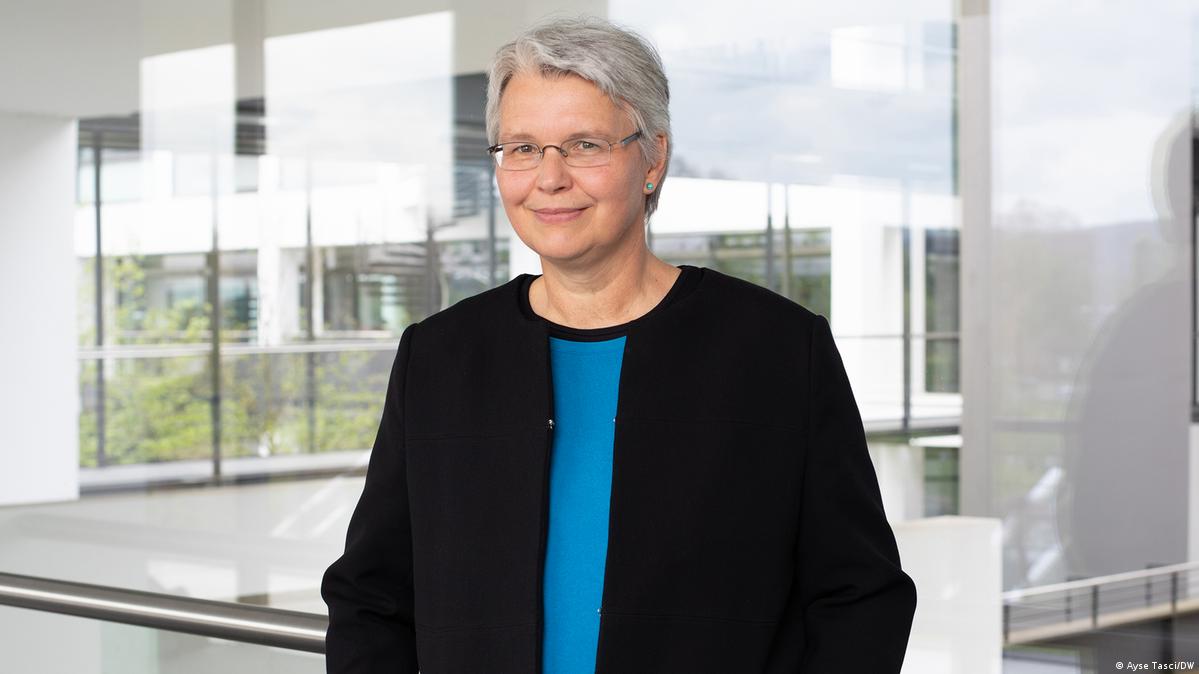 Andrea Grunau – DW