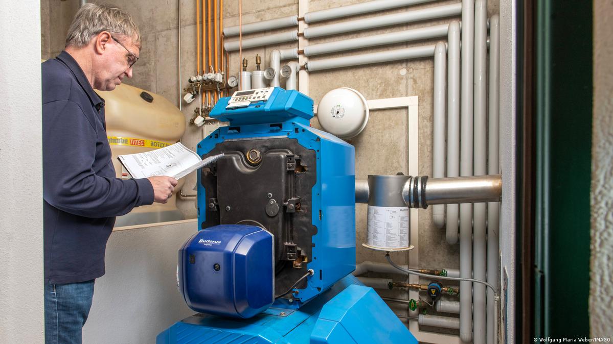German government gets heated over heating law – DW – 05/26/2023