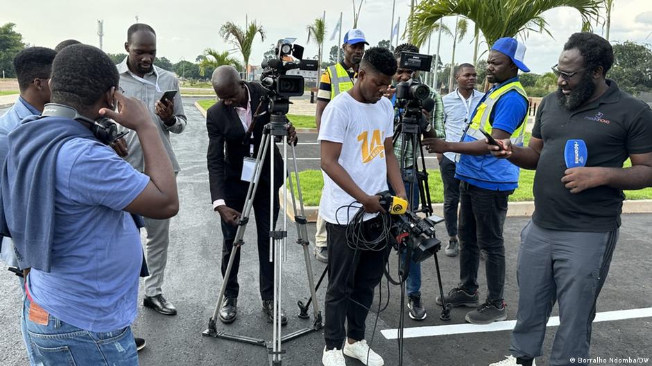 Angola: "Liberdade para o jornalista Carlos Alberto" – DW – 20/09/2024