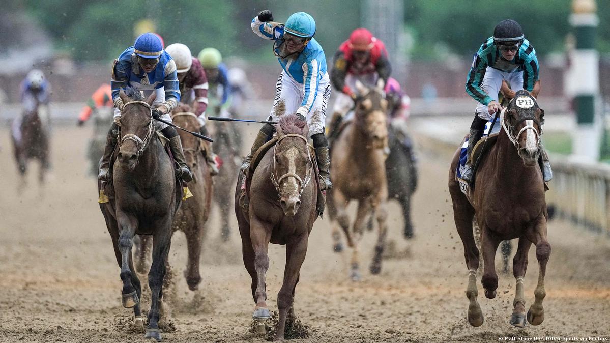 Venezolano gana Derby de Kentucky pero mueren 7 caballos – DW – 09/05/2023