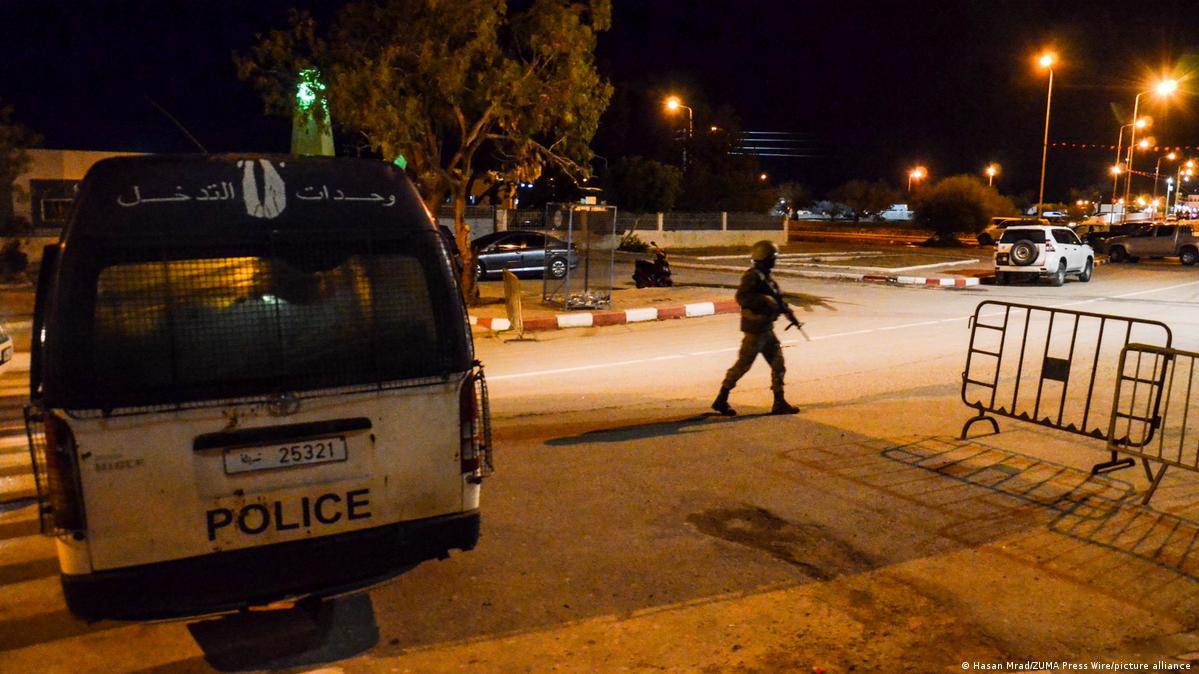 Synagogue shooting in Tunisia: 'A miracle I survived' – DW – 05/12/2023