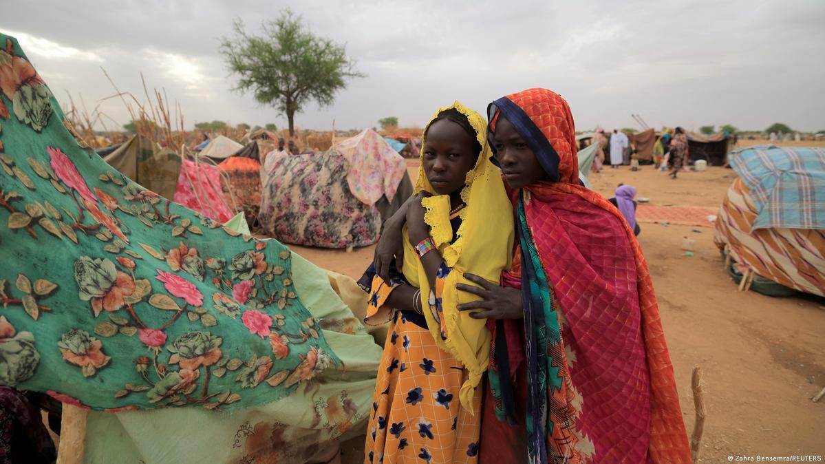 Sudan warring factions make humanitarian promise – DW – 05/12/2023