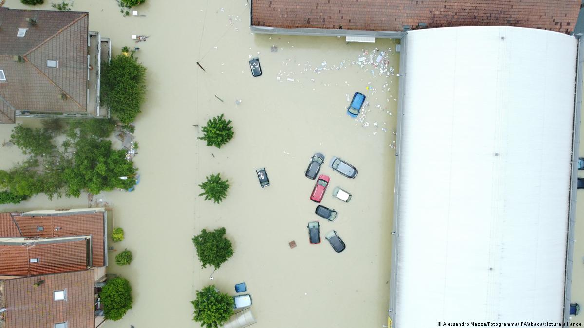 Italy: Severe flooding causes devastation