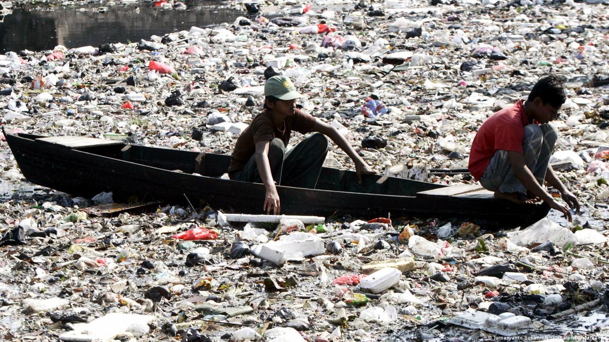 The recycling dilemma: Most plastic still ends up as waste