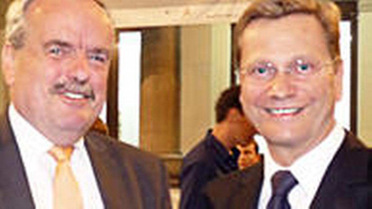 Mexiko: Außenminister und DW-Intendant besuchen Mediendialog der DW ...