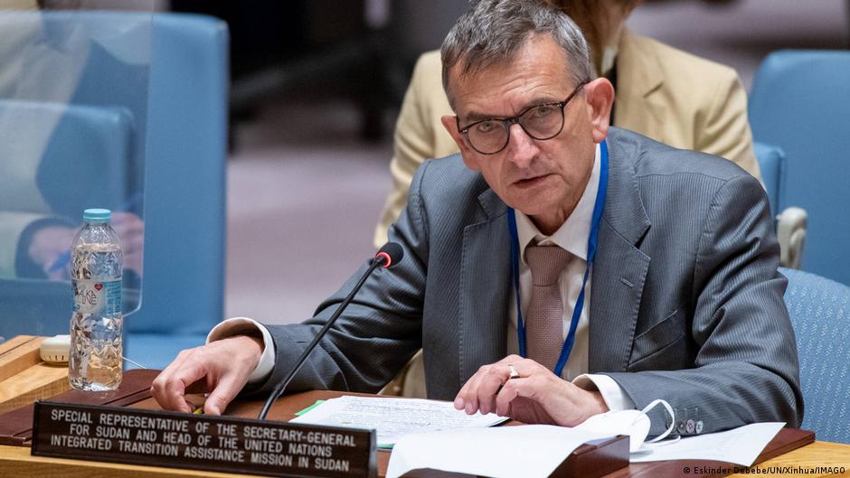 Sudan's military ruler Burhan wants UN envoy replaced – DW – 05/27/2023