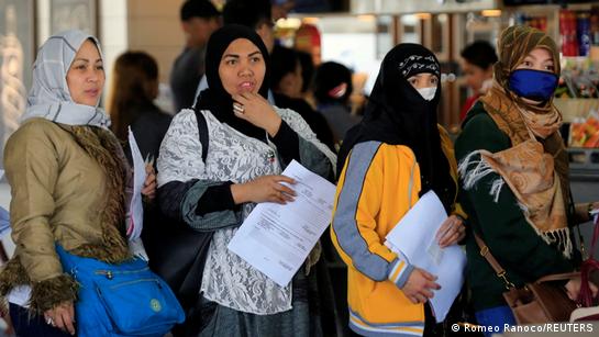 Kuwait, Philippines ties tense over migrant workers' rights – DW – 05 ...