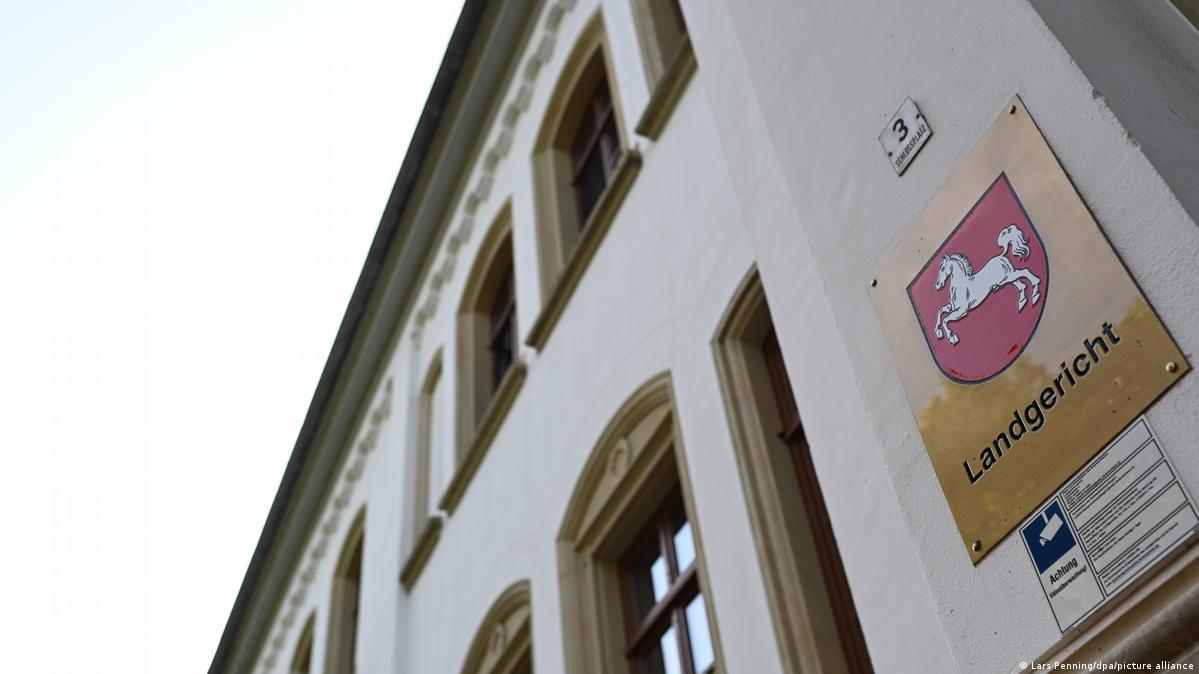 82-year-old German gets 'last warning' for marijuana dealing – DW – 06 ...