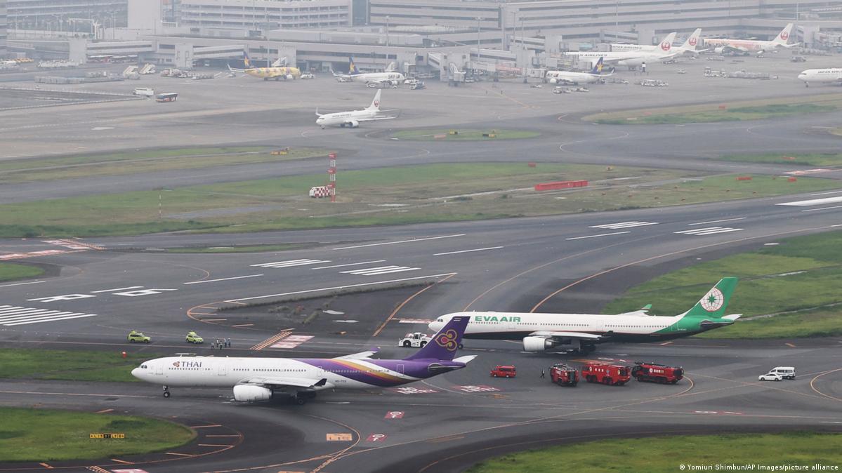 Two planes collide on Tokyo runway