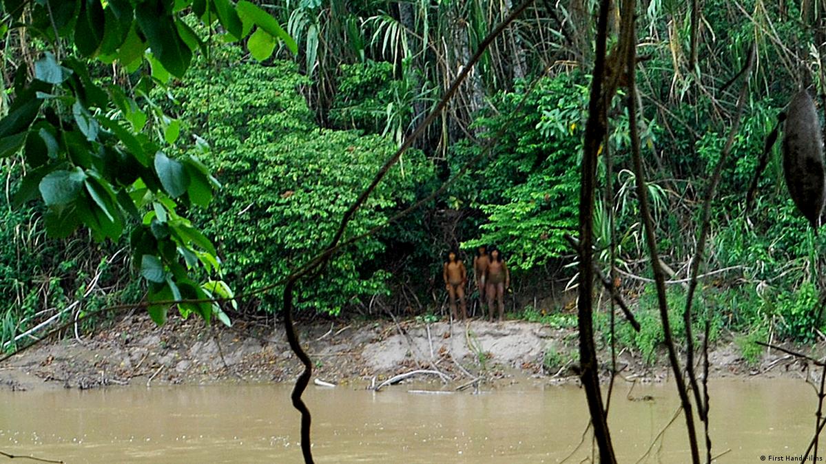 El mundo aislado de los mashco piro en Perú – DW – 14/07/2023