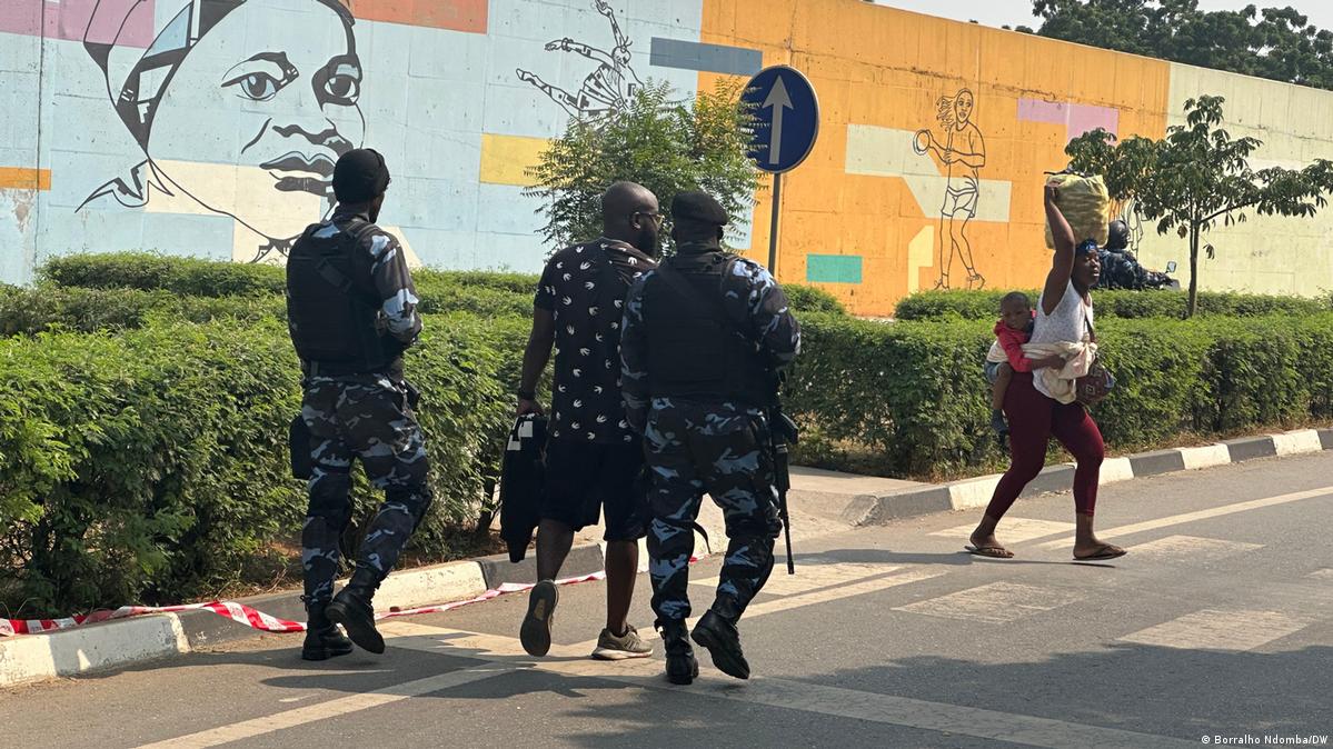 Protestos em Angola: "O MPLA está completamente desgastado" – DW – 22 ...