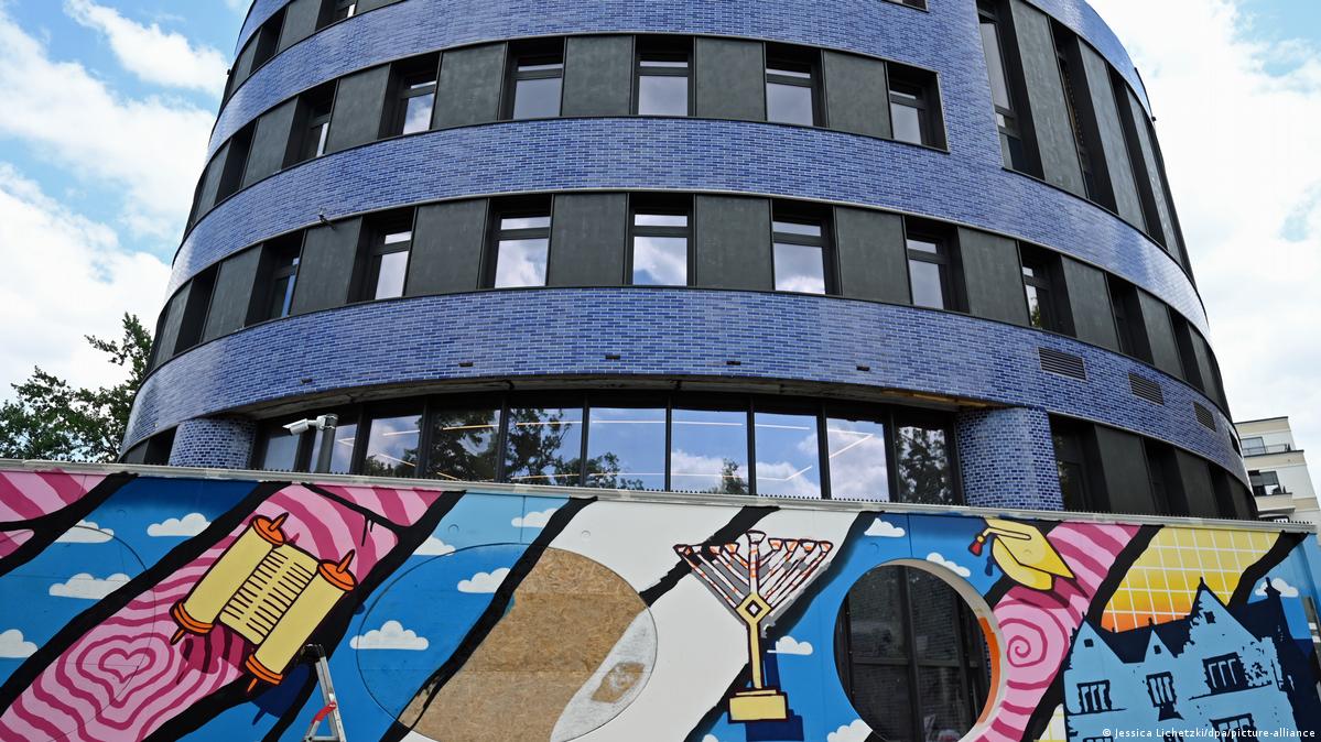 New 'Jewish campus' opens in Berlin