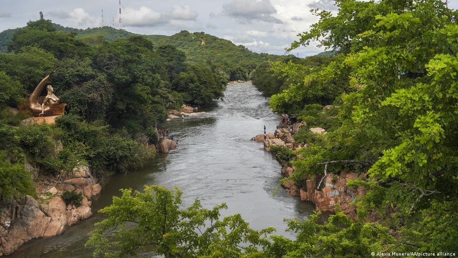 Asesinan a líder social y precandidato en El Copey, Colombia – DW – 21 ...