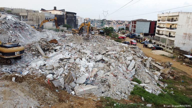 Seven killed in Ivory Coast's building collapse
