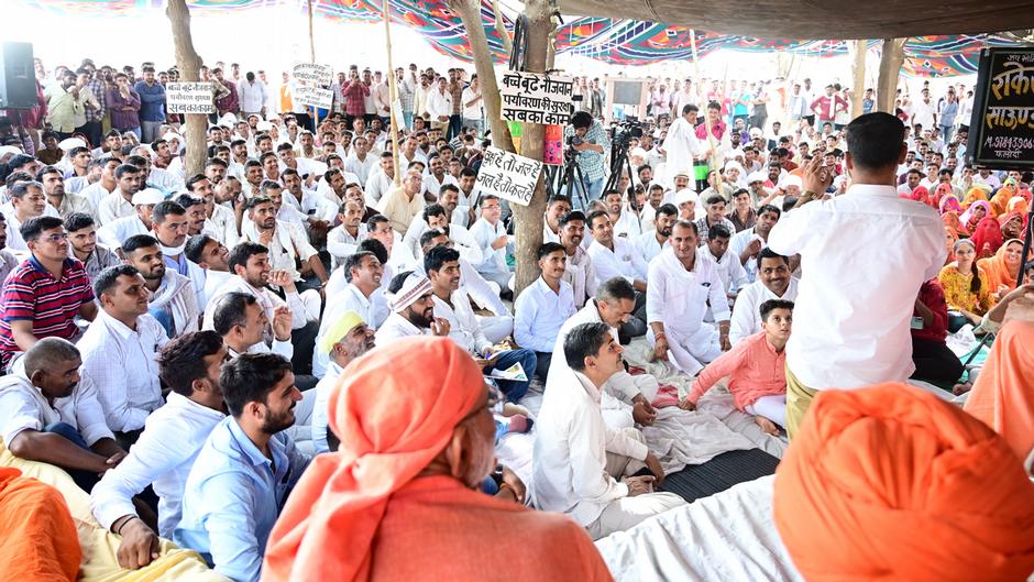 India's Bishnoi 'tree huggers' renew conservation fight – DW – 07/16/2023