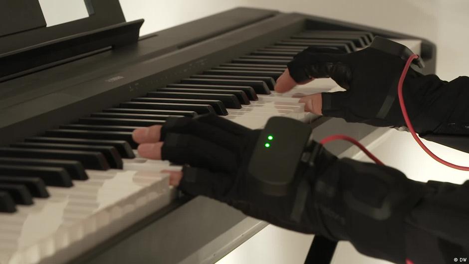 Learning real-world skills using AI – DW – 07/15/2023