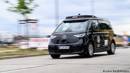 Autonomous driving: VW wants to overtake Tesla – DW – 06/20/2025