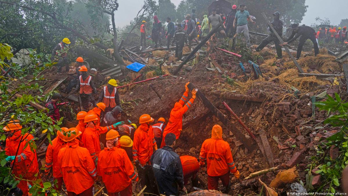 Tote und Verletzte nach Erdrutsch in Indien – DW – 20.07.2023