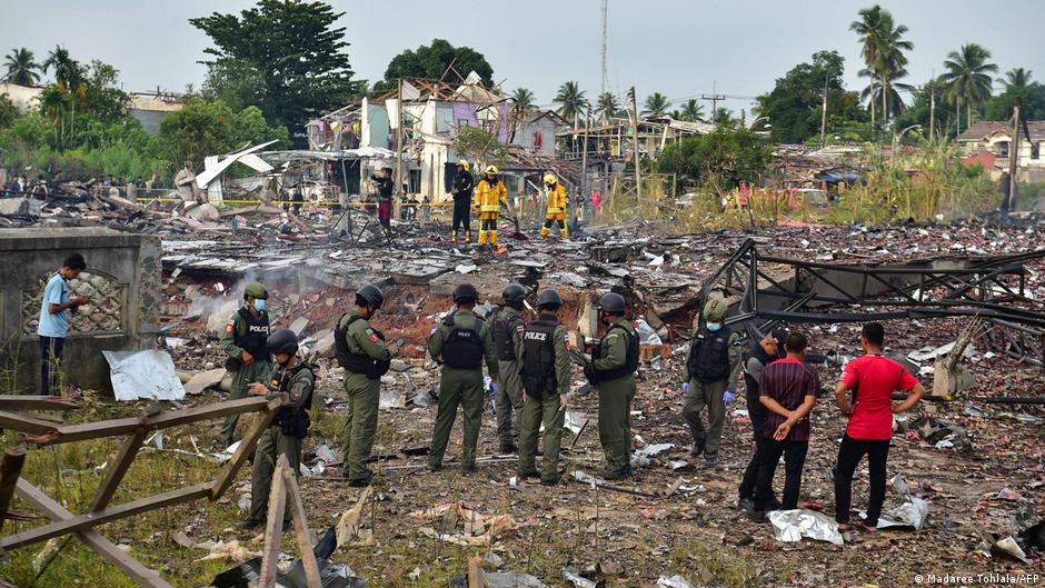 Thailand: Death toll in warehouse explosion climbs – DW – 07/30/2023