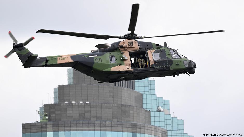 Australia: No hope for survivors in military chopper crash – DW – 07/31 ...