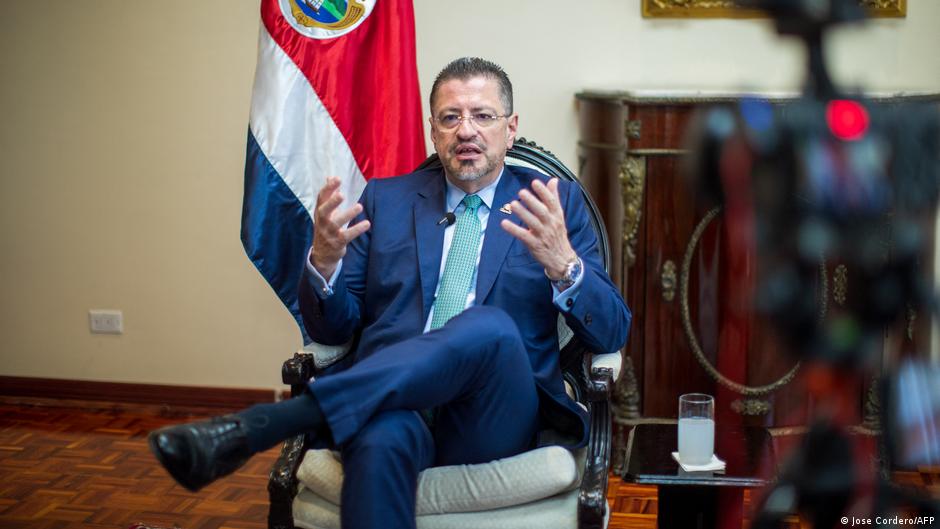 Fiscalía de Costa Rica investiga a presidente Rodrigo Chaves – DW – 17 ...