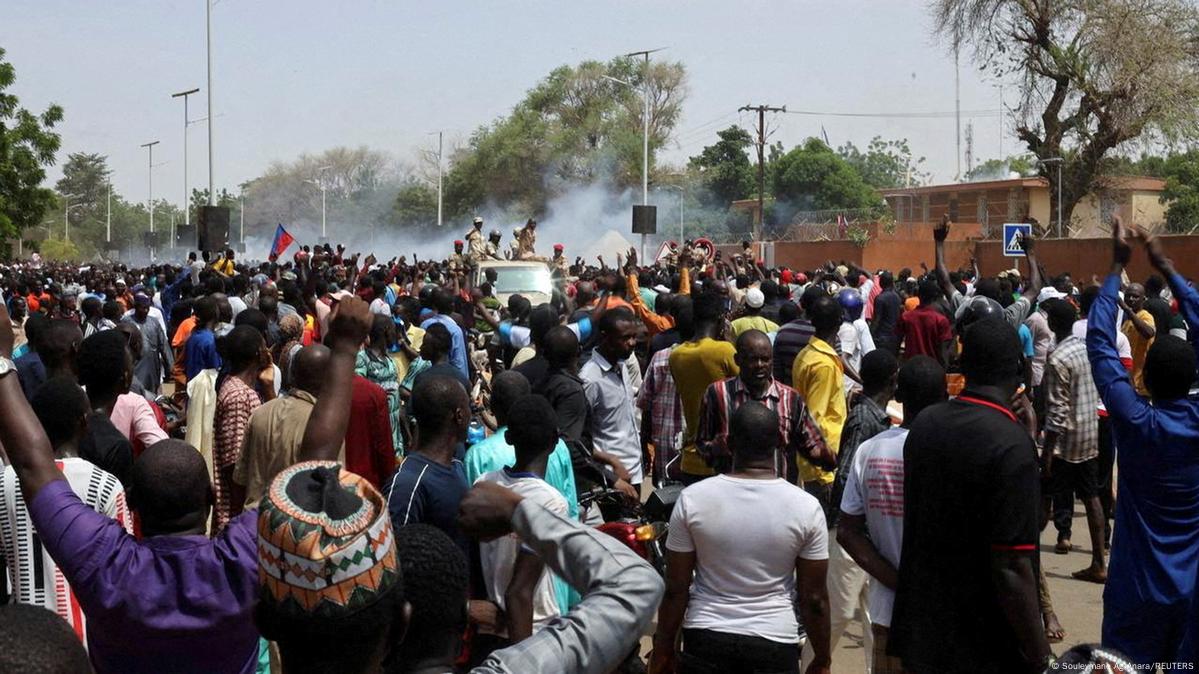 Niger coup: Burkina Faso, Mali warn against intervention – DW – 08/01/2023 Niger coup: Burkina Faso, Mali warn against intervention – DW – 08/01/2023