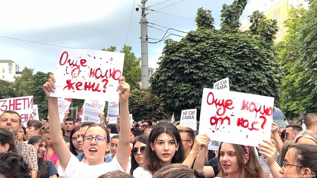Bulgaria: Mass protests highlight violence against women – DW – 08/04/2023