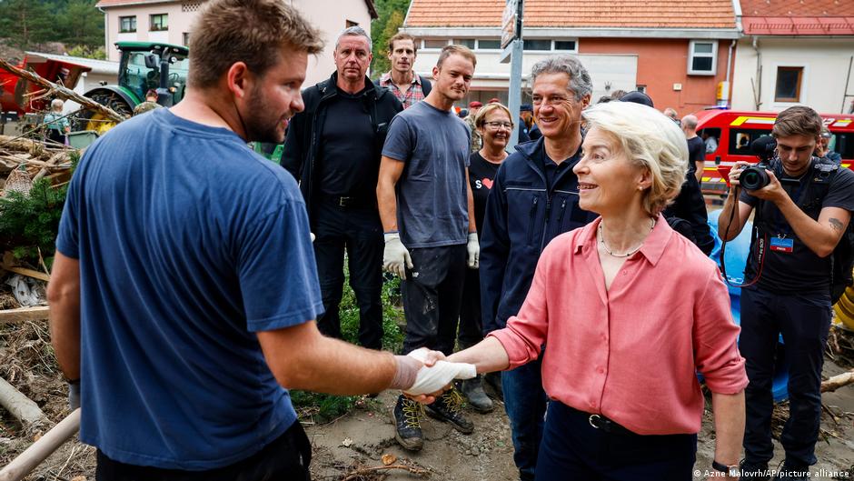 EU chief offers aid to flood-ravaged Slovenia – DW – 08/09/2023
