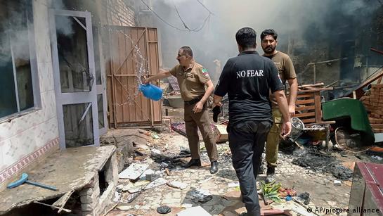 Pakistan: Mob attacks churches over alleged blasphemy