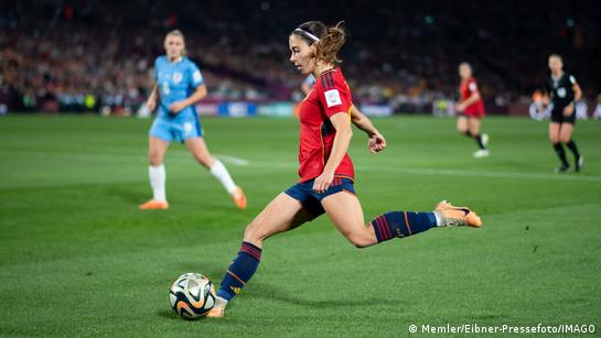 Aitana Bonmatí y Vinicius ganan premio The Best de la FIFA – DW – 17/12/2024