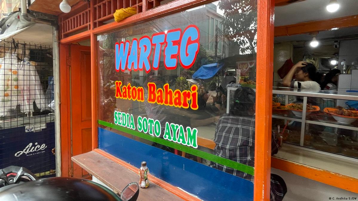 Warteg, Kearifan Lokal yang Murah Meriah dan Bikin Kenyang! – DW – 01. ...