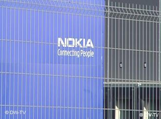 Nokia pulls out: Workers in Cluj, Romania, lose their jobs – DW – 12/07 ...