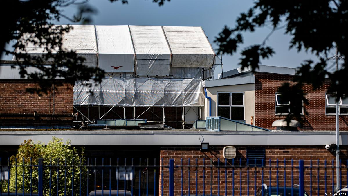 Experts warn RAAC concrete safety is a "global issue" – DW – 09/08/2023