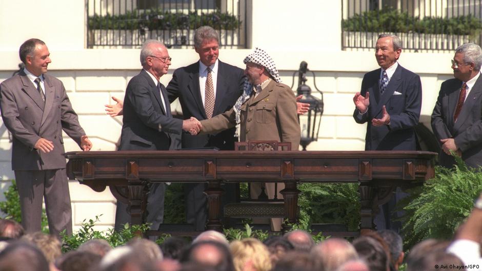 Israeli-Palestinian Oslo Accords leave a complicated legacy – DW – 09 ...