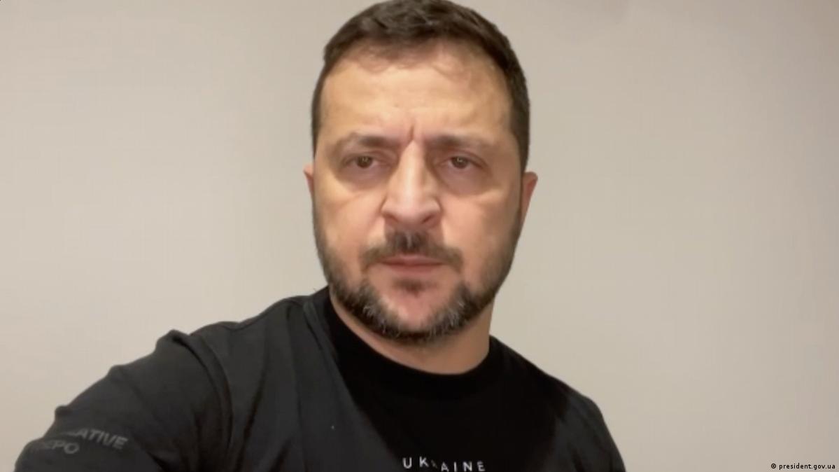 Zelensky pide al G7 "fortaleza" para derrotar a Rusia