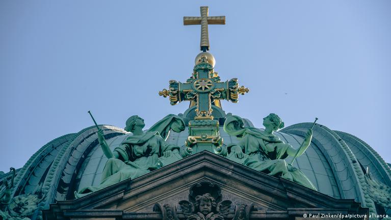 German election: Churches go political amid social divisions