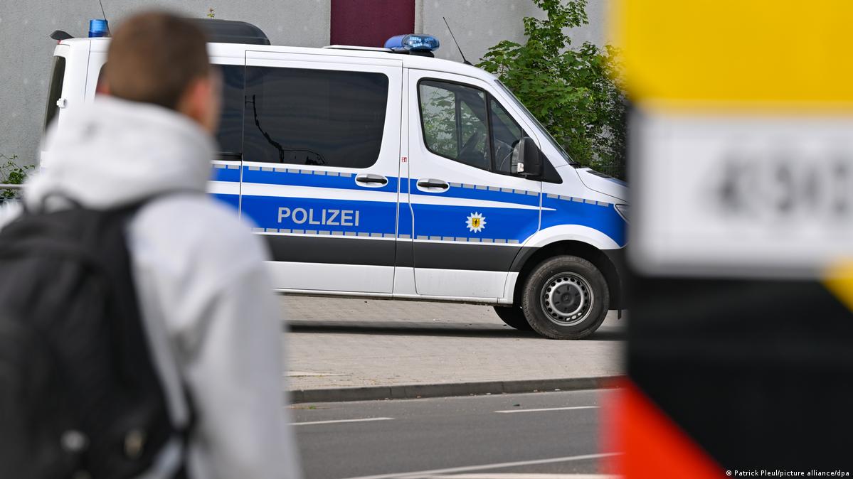 German police arrest 5 suspected human smugglers: report