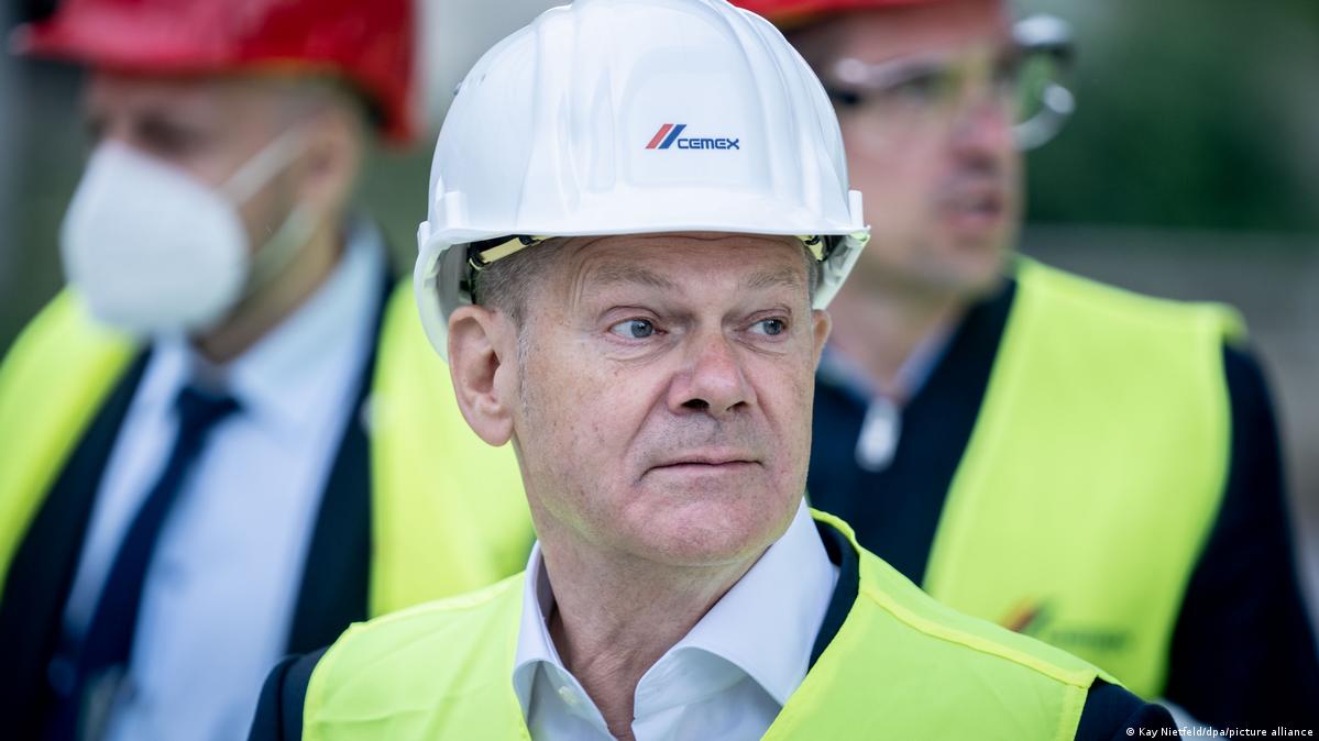 Cemex México compra la alemana Kiesel, líder en construcción – DW – 27 ...