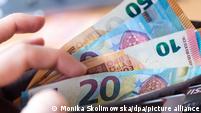 Germany updates: Welfare payments up by €4 billion last year