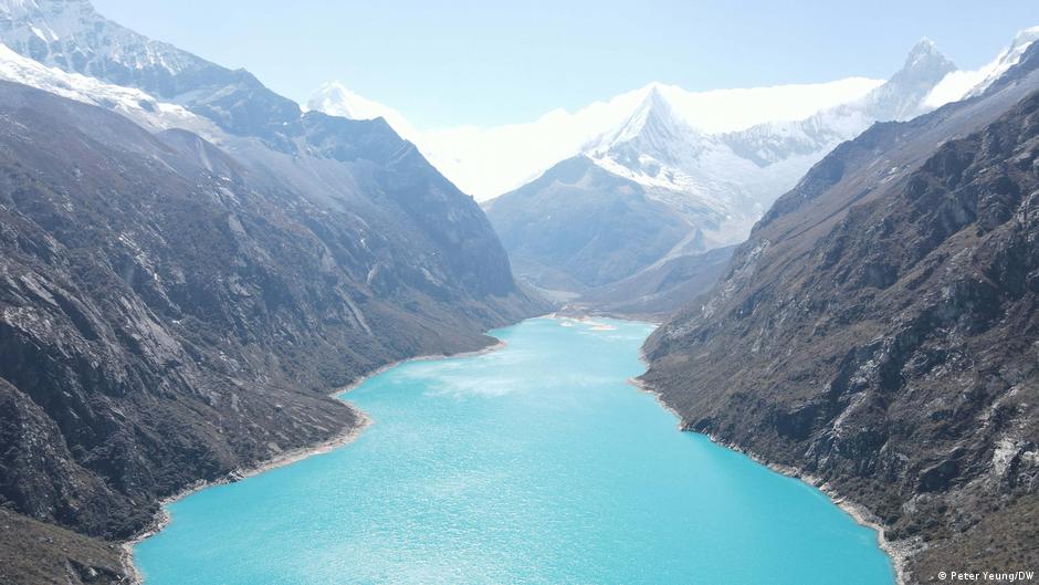 A Peruvian farmer battles a German fossil fuel giant – DW – 11/13/2023