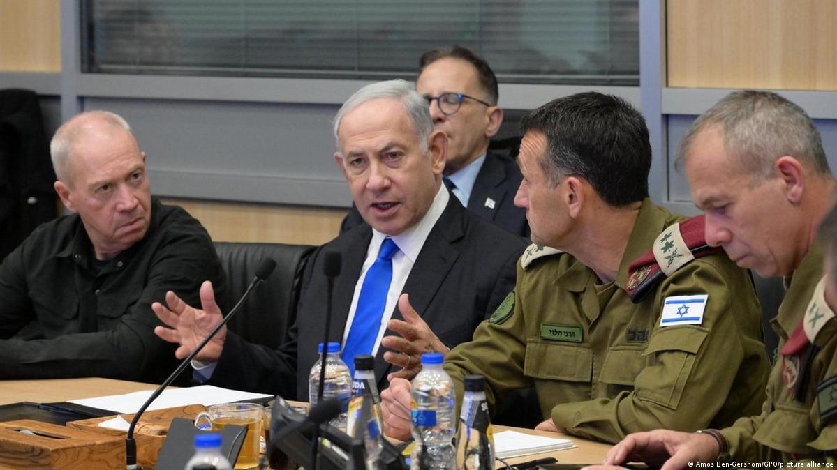 تفويض نتنياهو وغالانت بتحديد نوع وتوقيت الرد على حزب الله – DW – 2024/7/28