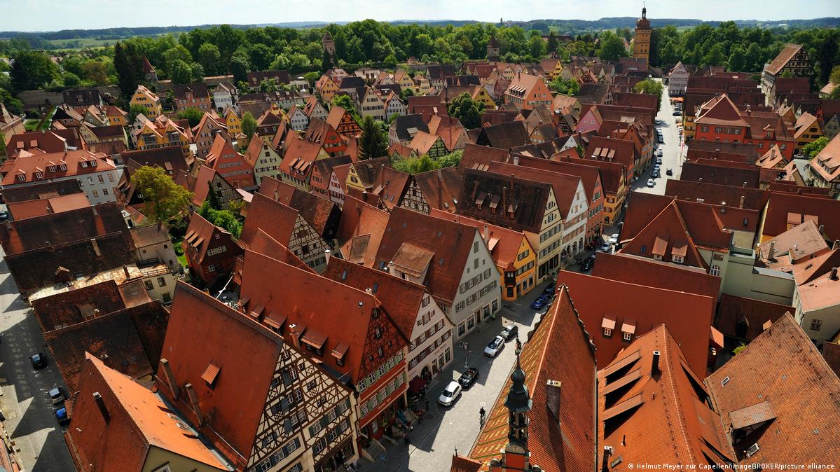 Bieda w Niemczech. Jaki ma wpływ na miasta? – DW – 08.12.2023