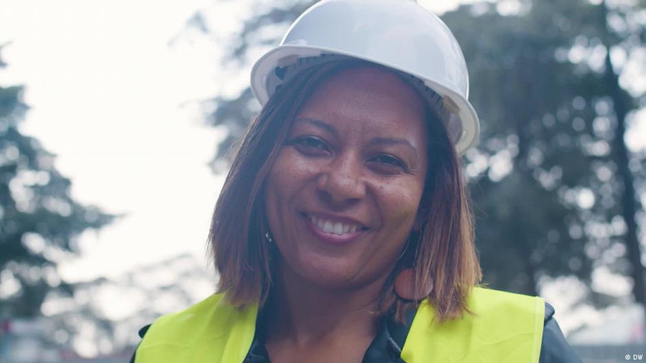 Breaking the glass ceiling – DW – 11/10/2023