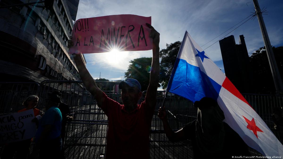 Hombre mata a dos manifestantes durante protesta en Panamá – DW – 08/11 ...