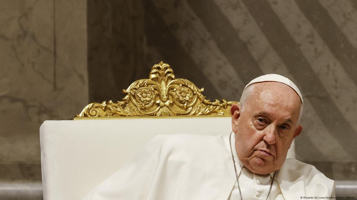 Pope Francis skips Good Friday procession for health reasons – DW – 03 ... Pope Francis skips Good Friday procession for health reasons – DW – 03 ...