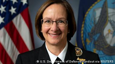 Lisa Franchetti becomes first woman to lead US Navy – DW – 11/03/2023