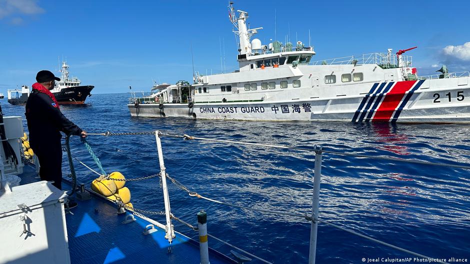 Philippines, Australia begin patrols in South China Sea – DW – 11/25/2023