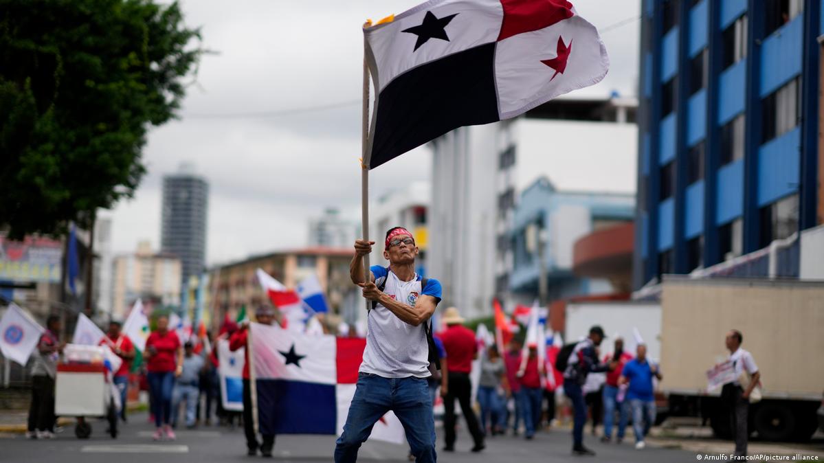 Protestas en Panamá: anuncian apertura temporal de vías – DW – 12/11/2023