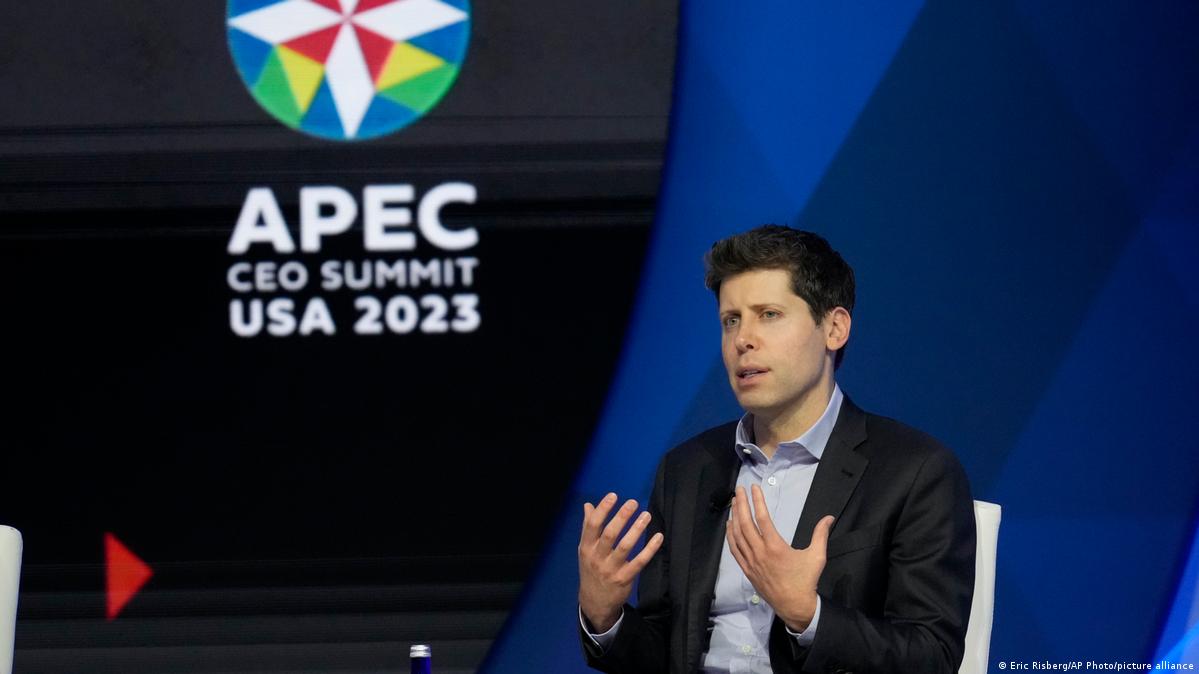 OpenAI appoints new boss, Sam Altman joins Microsoft – DW – 11/20/2023