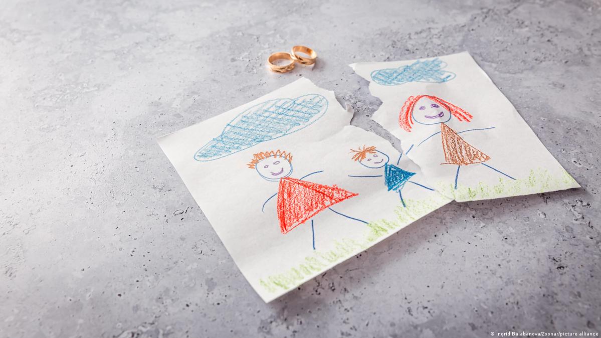 Germany sees divorce rate drop to lowest since 1990